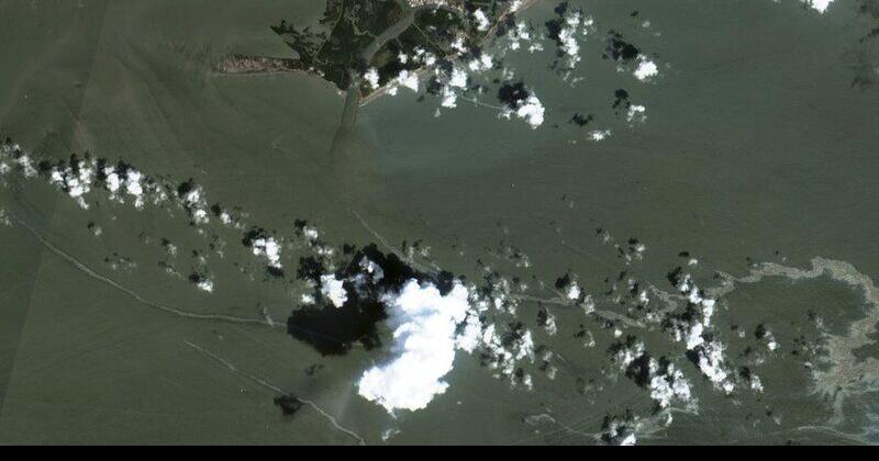 Cleanup boats on scene of large Gulf oil spill following Ida | News ...