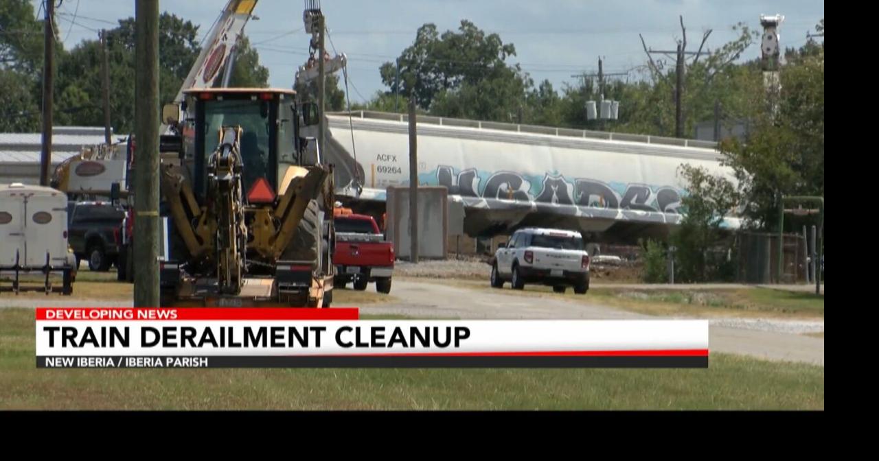 90,000 Ibs of Machinery Causes Train Wreck with 18-Wheeler | News ...