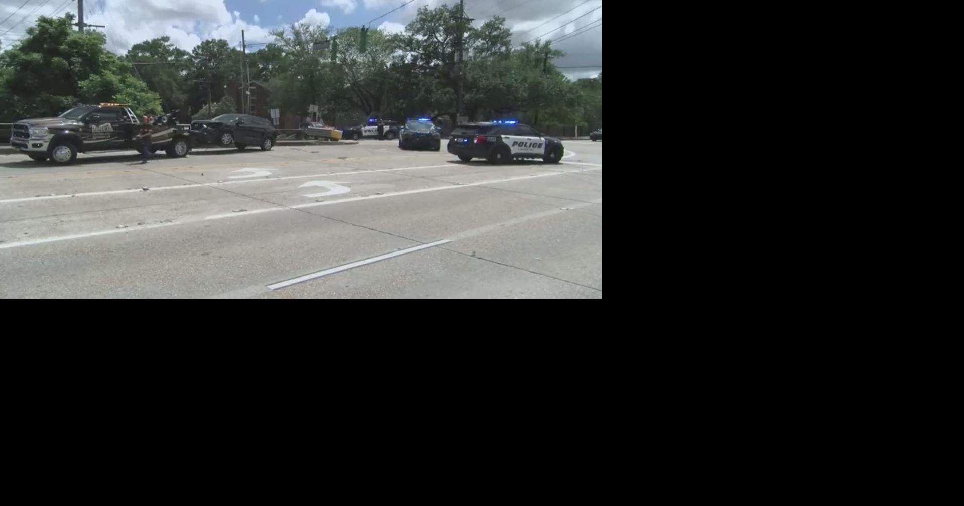Lafayette crash at West Bayou Parkway & South College Road sends 1 to ...