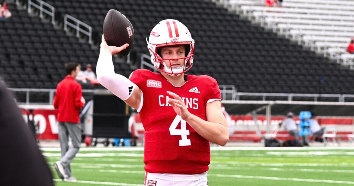 Louisiana Ragin' Cajuns transfer quarterback Walker Howard commits to ...