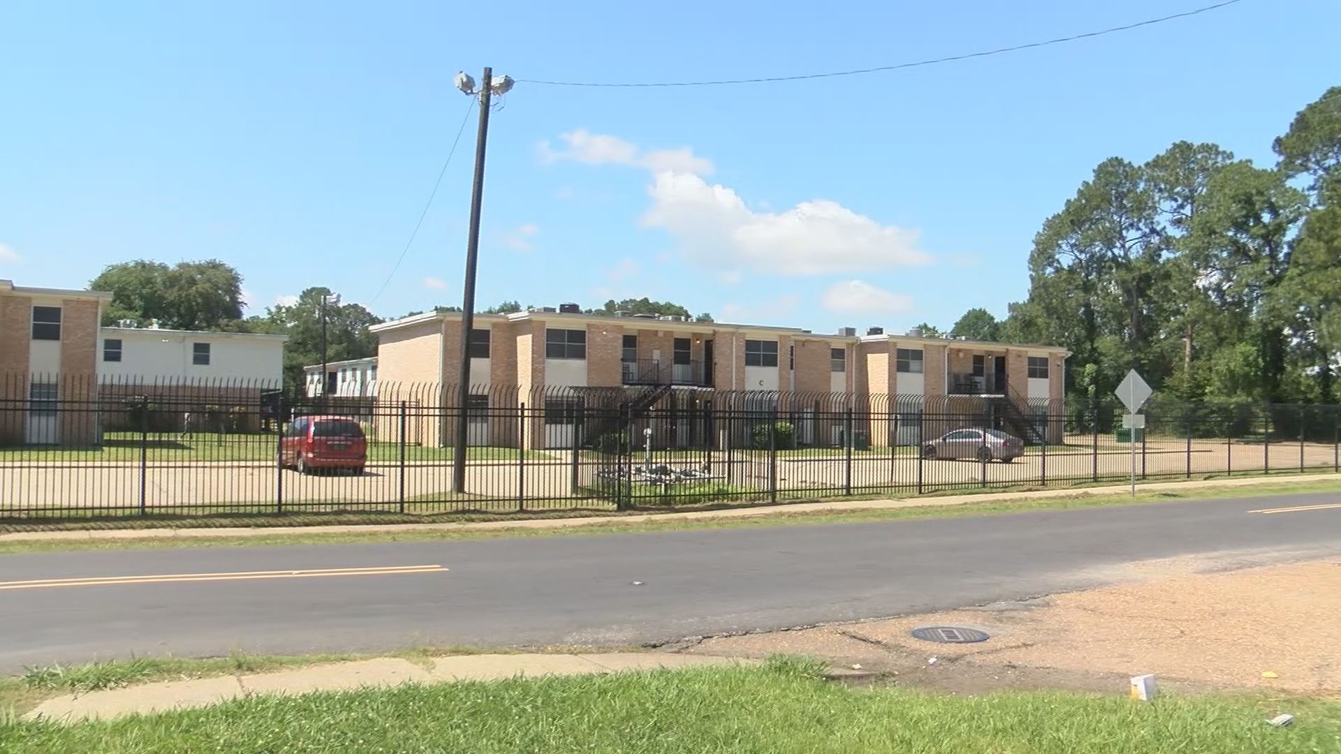 Gas leak fixed at Himbola Manor Apartments in Lafayette; gas still off ...