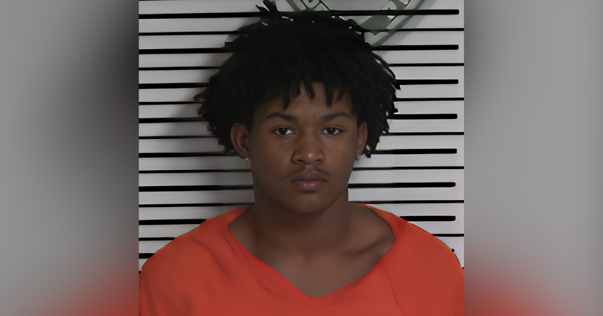 Crime Stoppers tip leads to arrest of Sunset teen on machine gun, drug ...