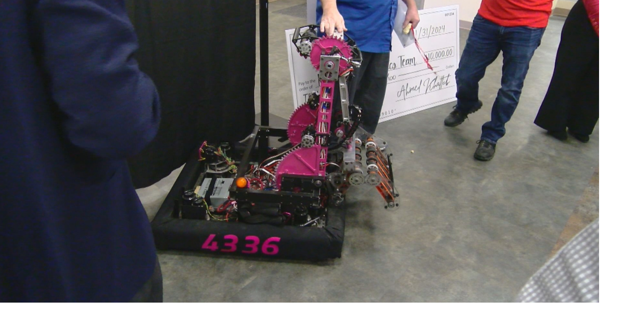 UL Lafayette’s College of Engineering mentors LPSS student robotics ...