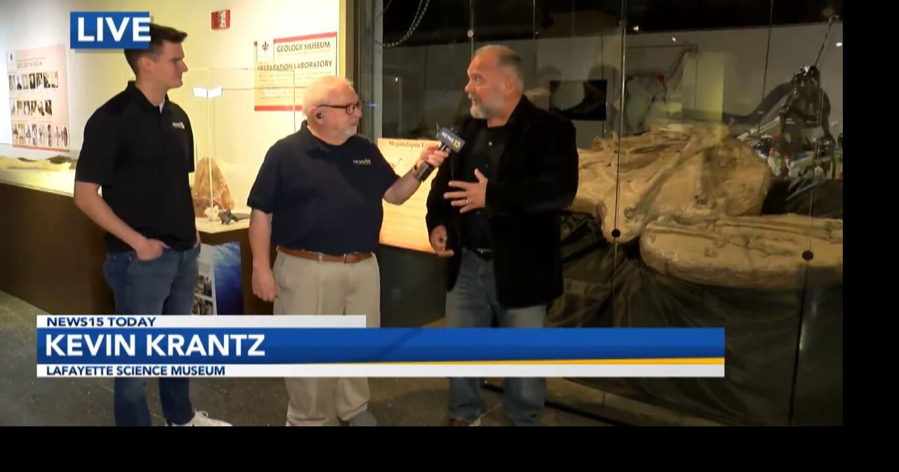 Kevin Krantz discusses the fossils on display at the Science Museum ...