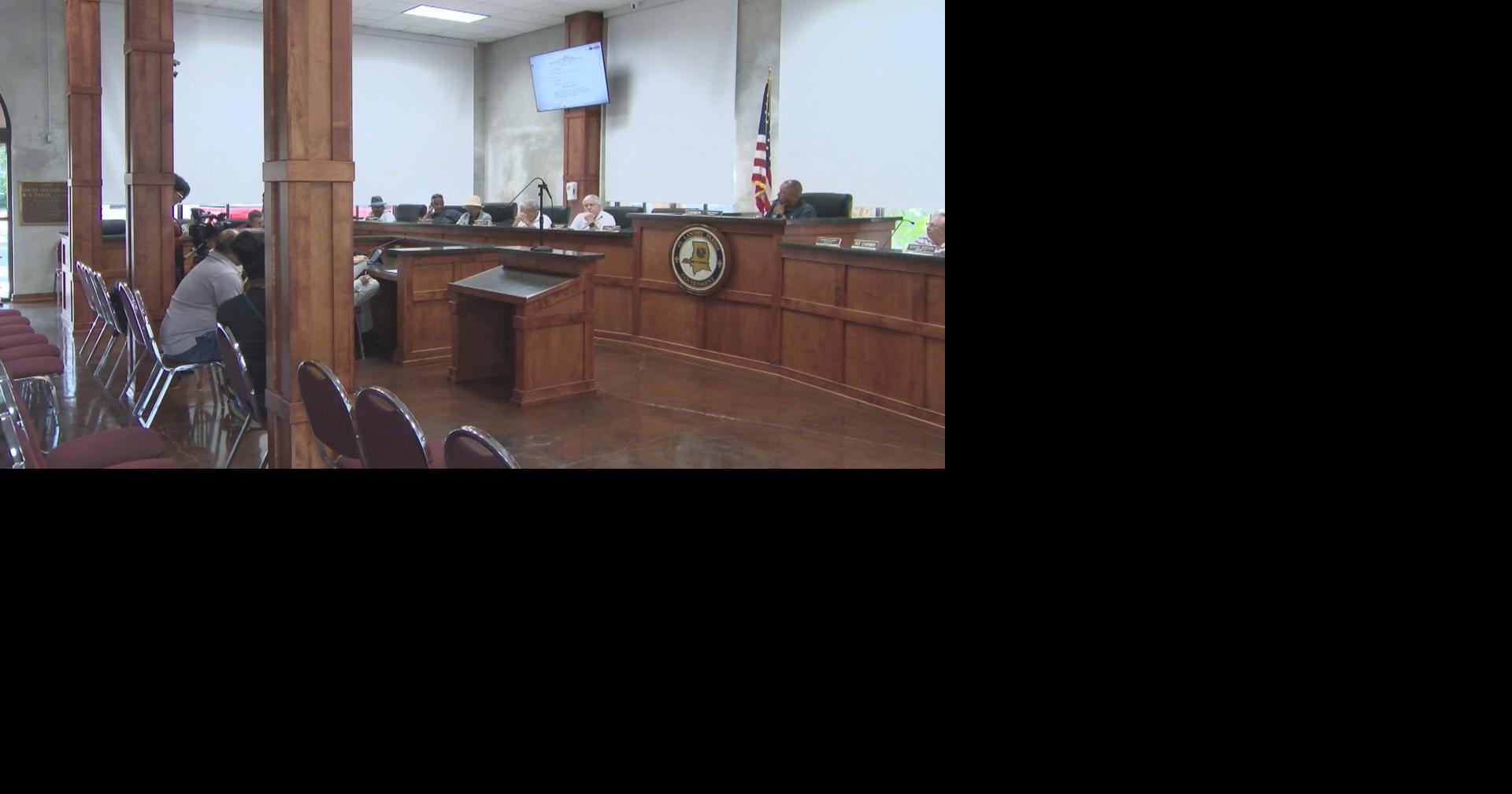 Is St. Landry Parish broke? Council and school board discuss financial challenges | Local | kadn.com