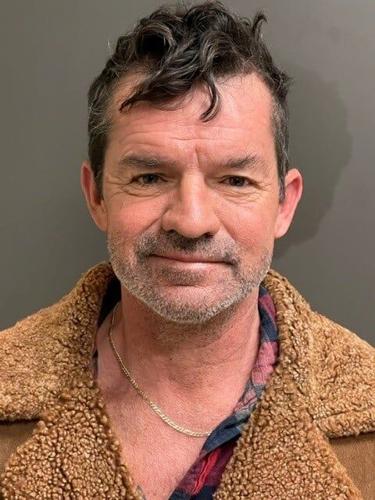 Hall Of Fame Jockey Kent Desormeaux Arrested For Domestic Abuse Battery ...
