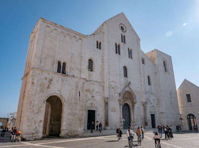 The Italian town where Santa Claus is buried | | kadn.com