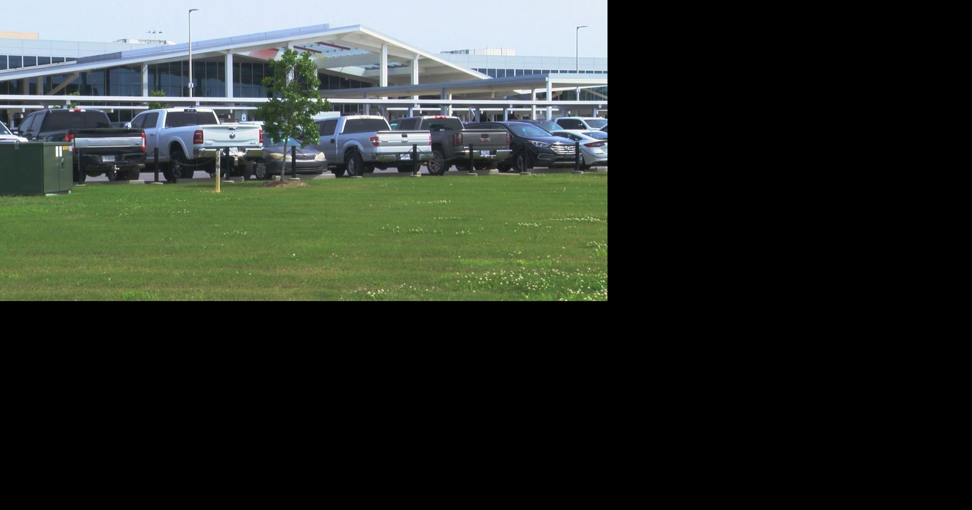 Parking full at Lafayette Regional Airport; overflow lot open | Local ...