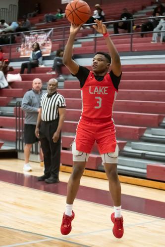 Roos fade in 2nd half of 64-53 loss to Lake Belton | Killeen | kdhnews.com