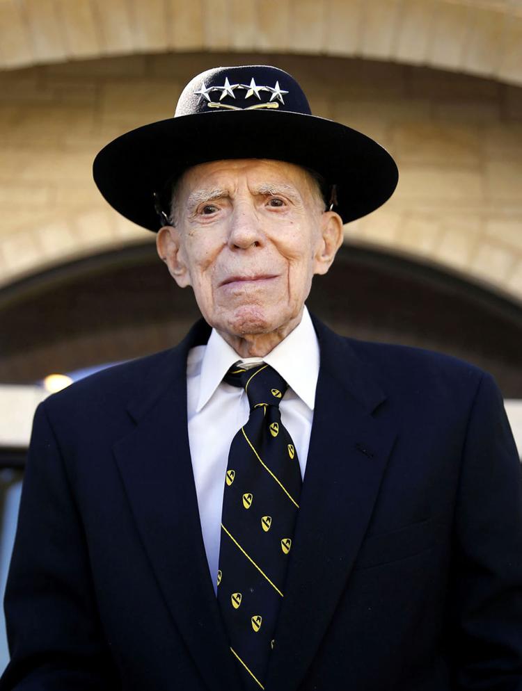 Retired Gen. Robert Shoemaker dies at 93 | Military | kdhnews.com