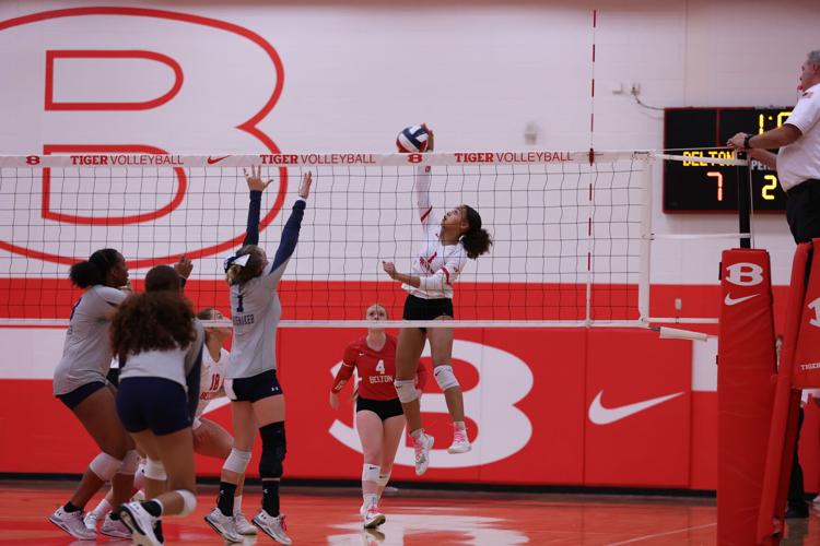 22-5A VOLLEYBALL: Shoemaker rallies for four-set win at Belton ...