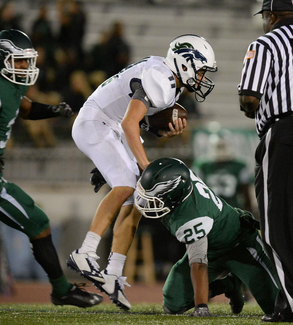 McNeil overcomes TD on opening kickoff by Ellison to beat Eagles 33-20 ...