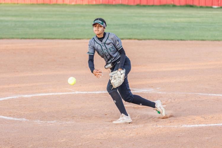22-5A SOFTBALL: Belton beats Ellison 8-5 in battle for No. 2 seed | Belton | kdhnews.com