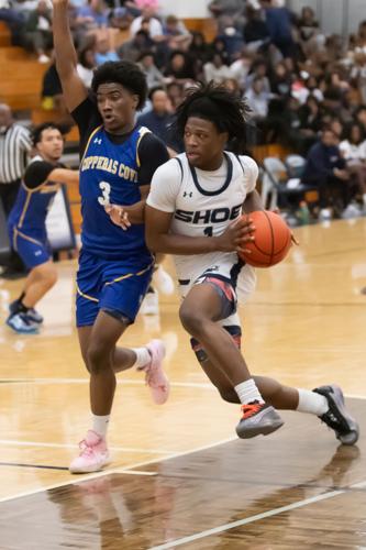 MYLES, THEN SMILES: Keeler’s late 3-pointer vs. Wolves helps send Dawgs ...