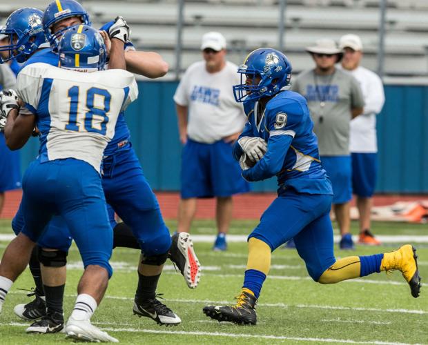 FOOTBALL: Washington has breakout spring for Cove | Copperas Cove ...