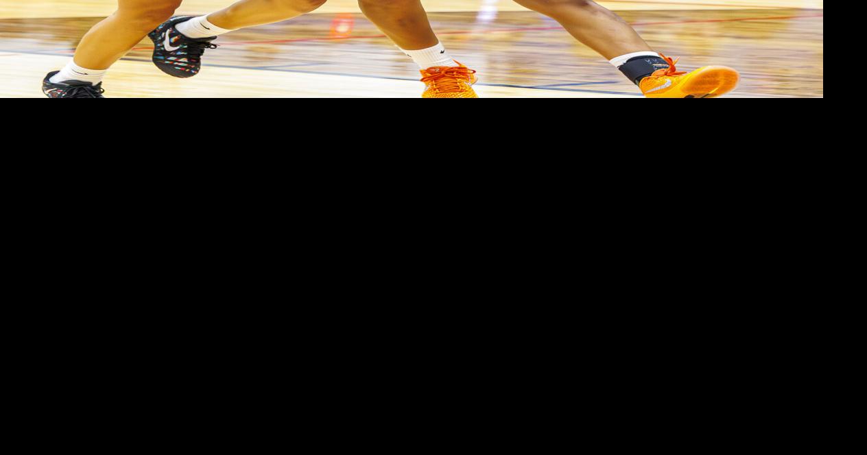 Heights girls lose most of big lead but escape with 47-42 win at Temple ...