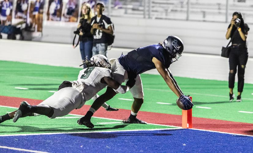 4-5A-D1: Shoemaker holds Ellison to 44 yards in 16-8 win | Shoemaker ...