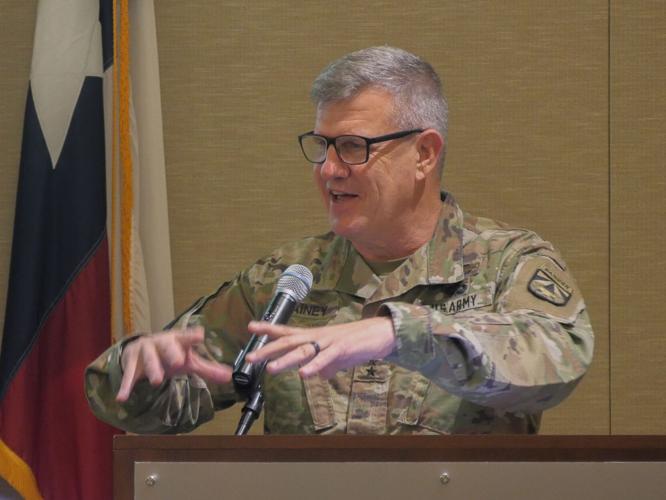 4-star general from Austin updates Killeen area on Army Futures Command ...