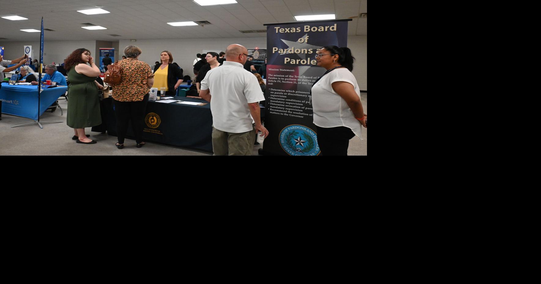 Hundreds show up for job fair in Copperas Cove | Business | kdhnews.com