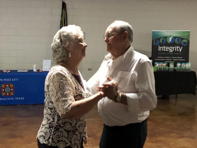 Cove seniors dance the night away | Copperas Cove Herald | kdhnews.com