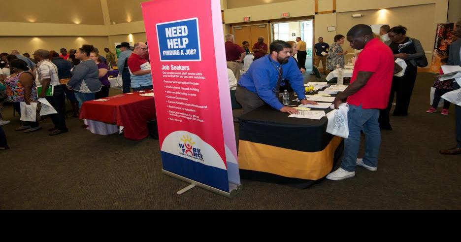 KISD job fair draws hundreds to conference center | Education | kdhnews.com