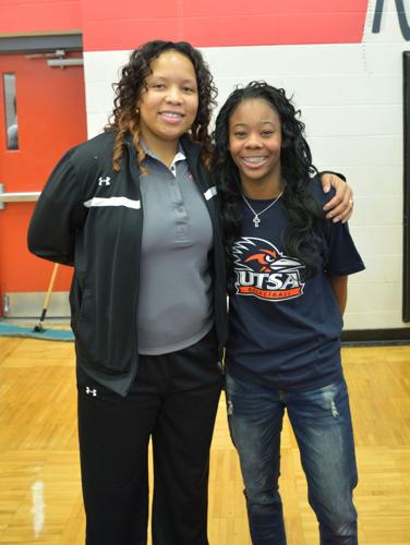 Dukes decides: Harker Heights star hoopster chooses Texas-San Antonio ...