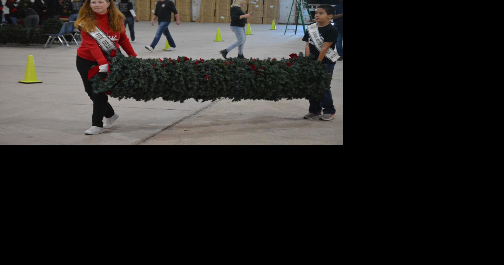Cove High clubs help prep wreaths for annual event | Copperas Cove ...