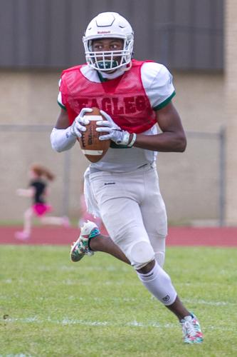 ELLISON SPRING GAME: Green team holds on for 17-14 win | Ellison ...