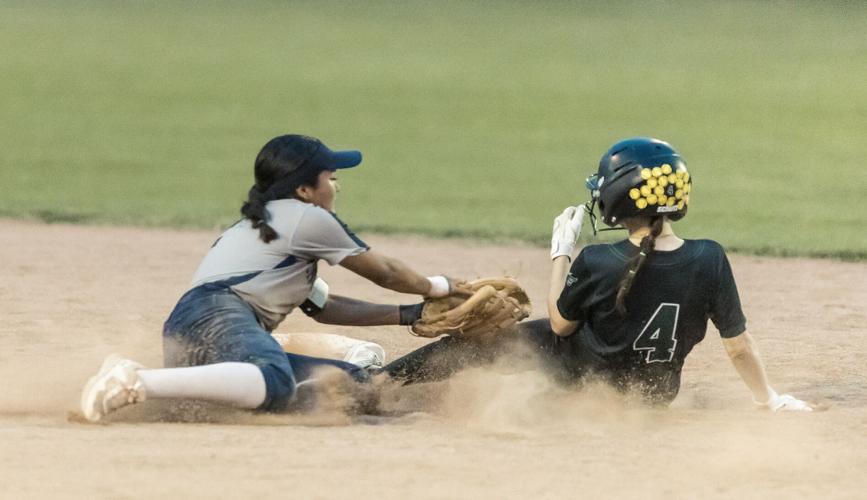 Ellison pitcher Rogers smacks 2 homers in 15-4 win over Shoemaker ...