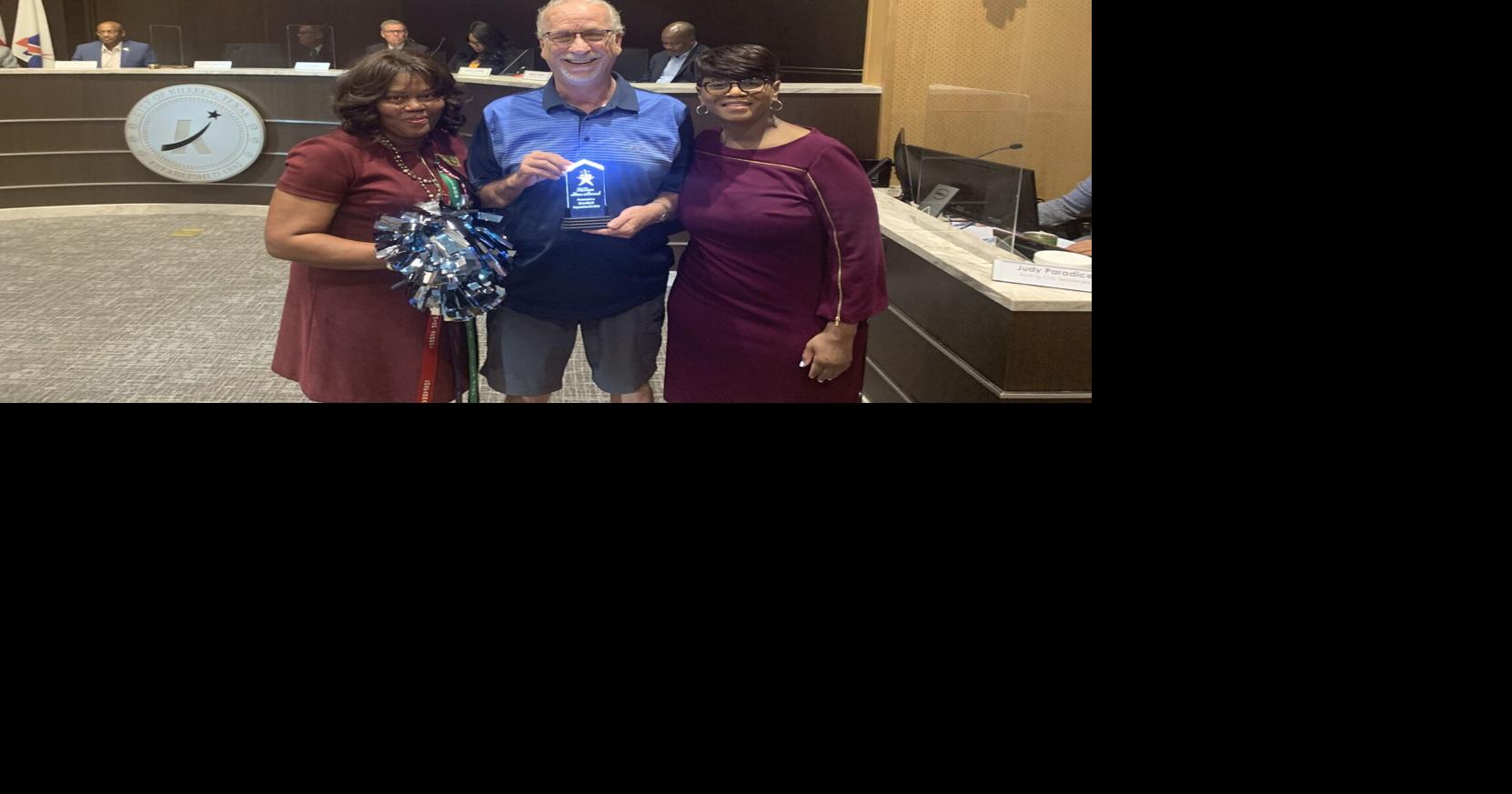 Hull receives Killeen Star Award | Local News | kdhnews.com