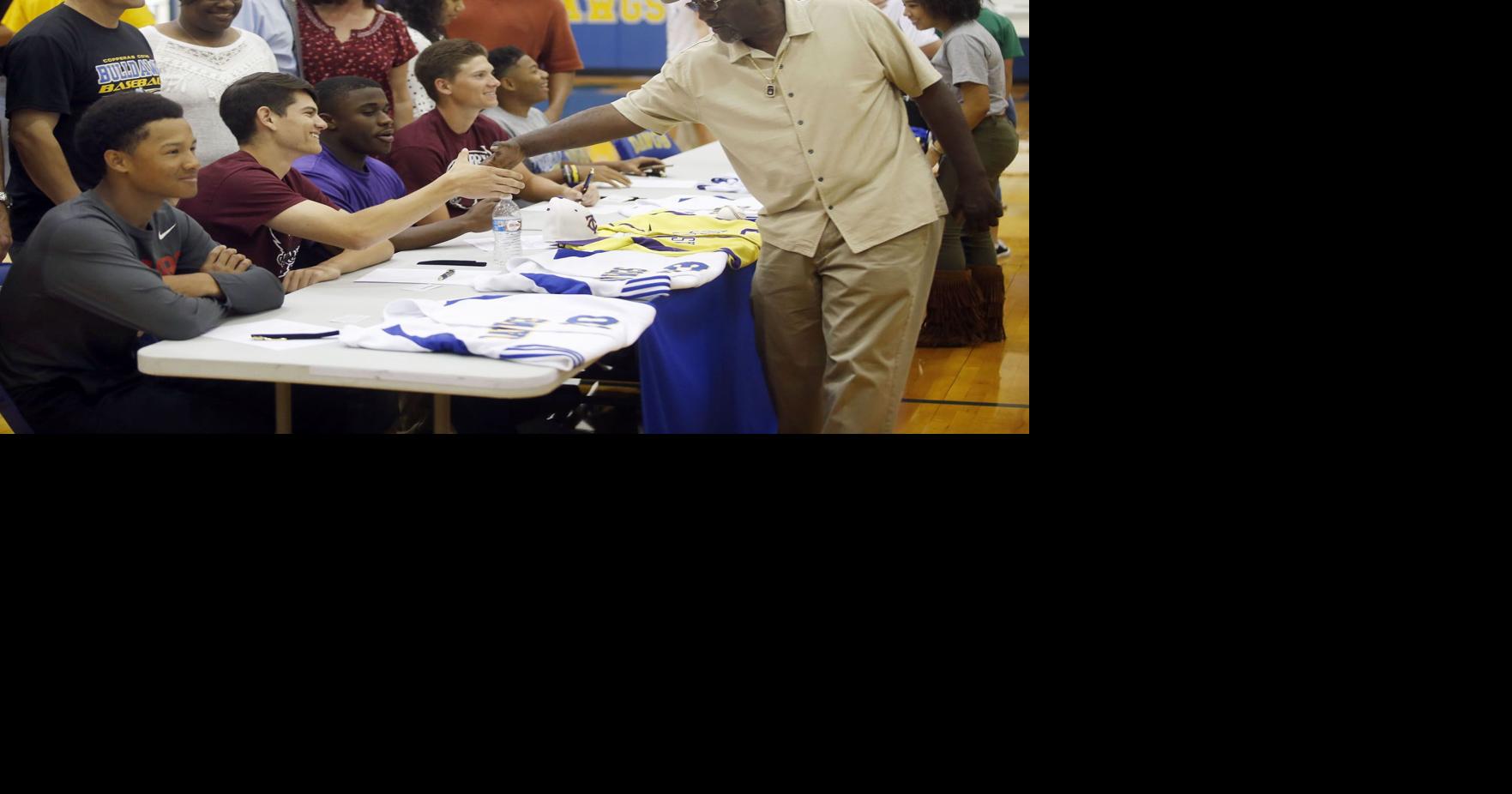 Eight Bulldawgs make college commitments | Copperas Cove | kdhnews.com