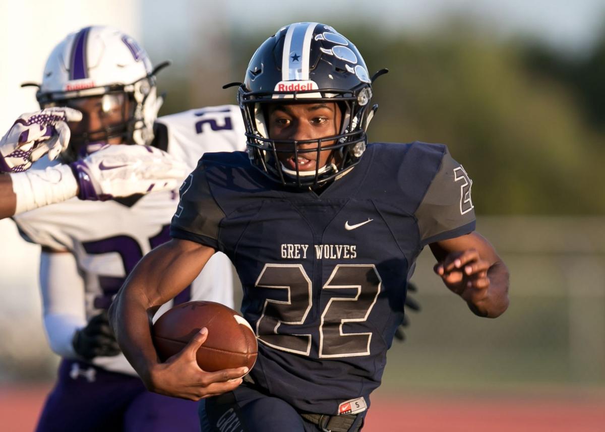 Grey Wolves beaten by undefeated Cedar Ridge | Shoemaker | kdhnews.com