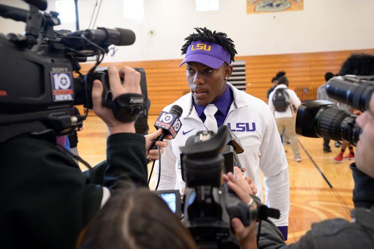 Six Shoemaker gridders, Hawkins ink letters of intent | Shoemaker ...