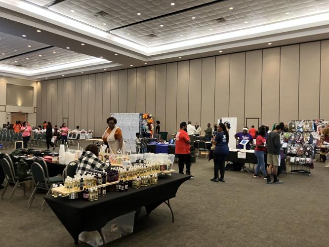 Natural hair event draws enthusiastic crowd | Local News | kdhnews.com