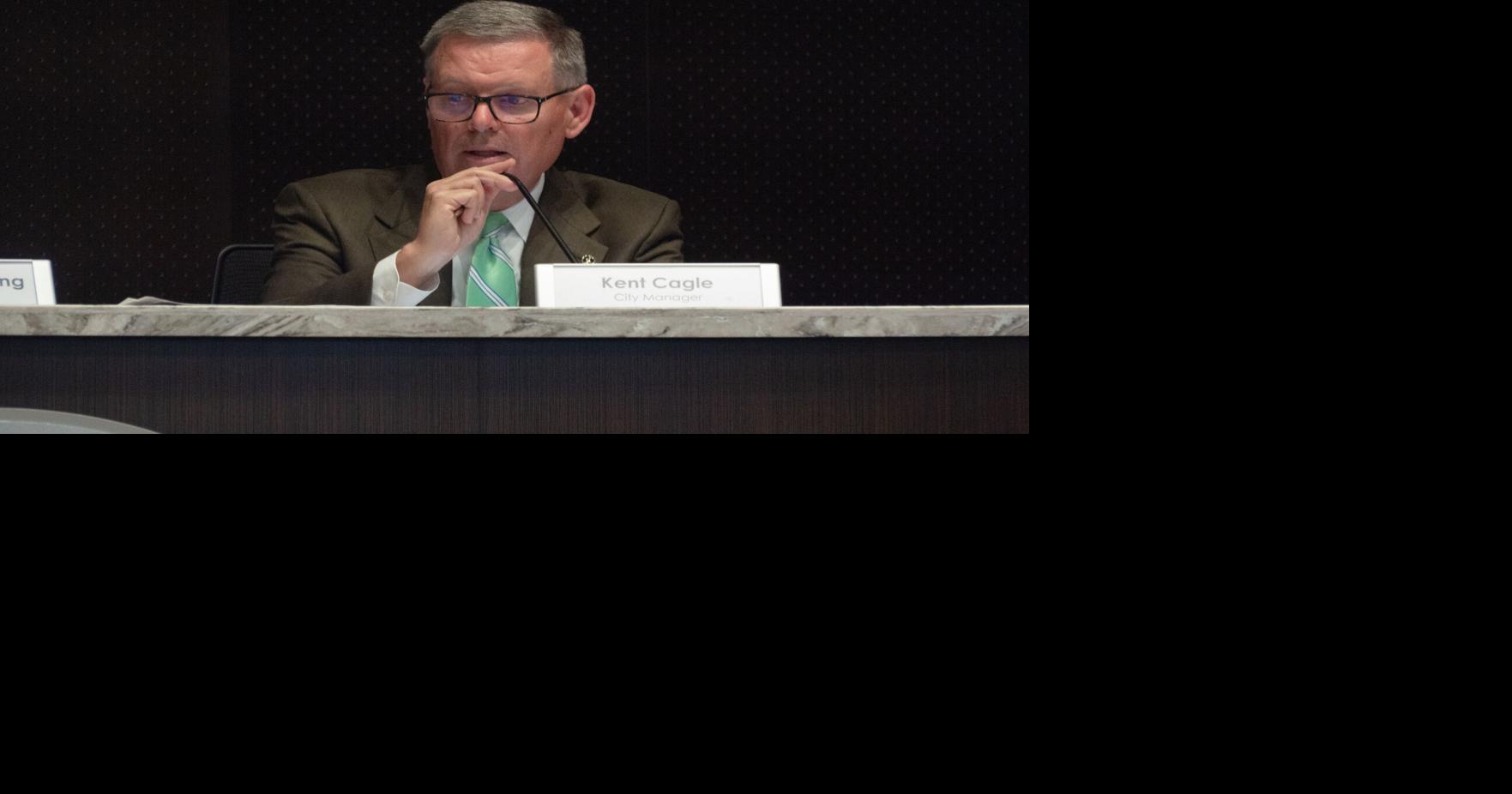 Cagle again asks council members to OK hiring architect for city hall ...