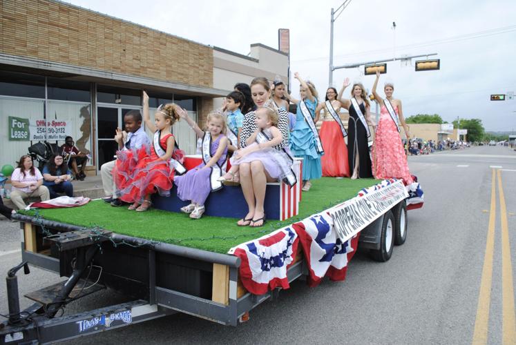 Rabbit Fest parade a treat for the eyes | Community | kdhnews.com