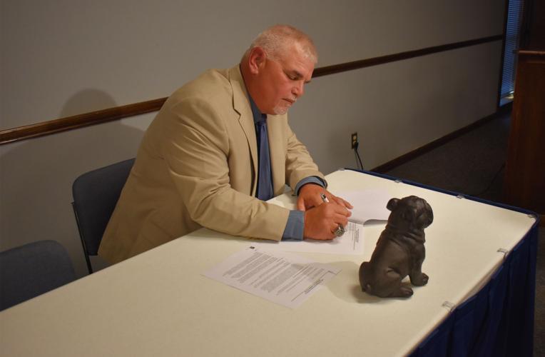 FOOTBALL: New AD/coach Alvarez brings impressive resume to Cove ...