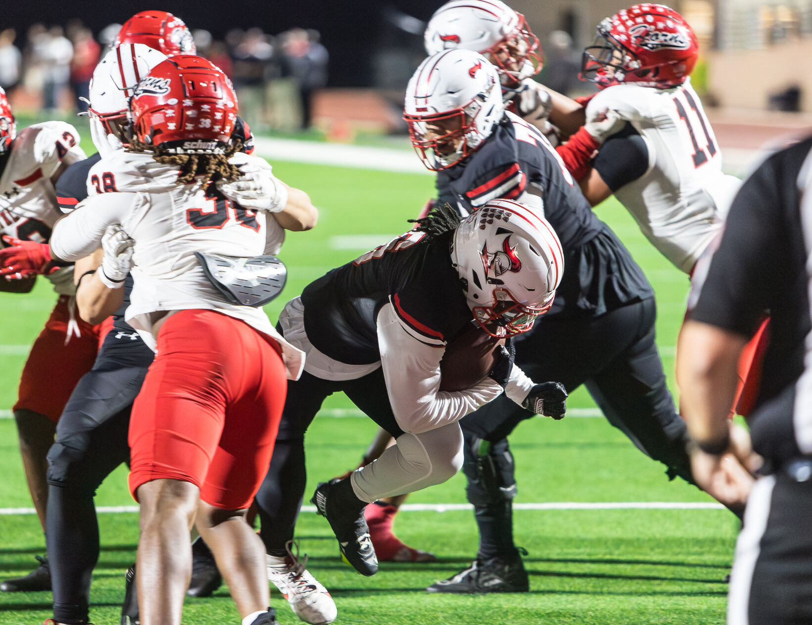 Dominant first half sends Knights past Cedar Hill 28-14 in playoff ...
