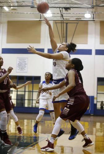 8-6A BASKETBALL: Lady Roos beat Cove for 3-way share of district title ...