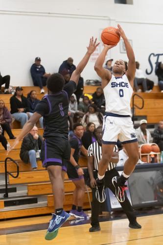 Moore, Henry lead 4th-quarter surge as Shoemaker downs University 60-55 ...