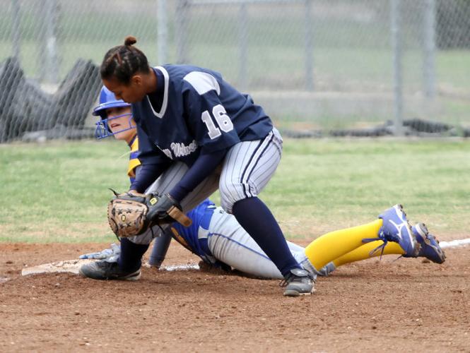 SOFTBALL: Espinoza perfect at the plate as Lady Dawgs rout Shoemaker ...