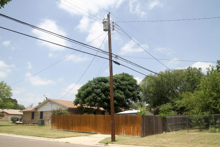 Oncor replaces transformers, poles, lines | News | kdhnews.com