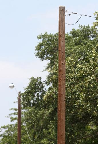 Oncor replaces transformers, poles, lines | News | kdhnews.com