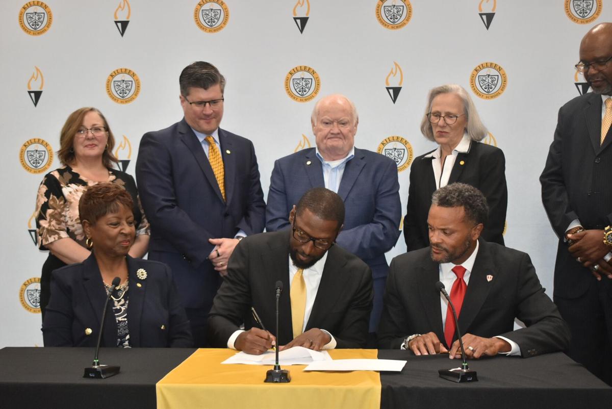 KISD board formally hires Davis as new superintendent | Local | kdhnews.com