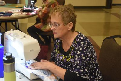 Blanket-makers invited to help children in crisis | Copperas Cove ...