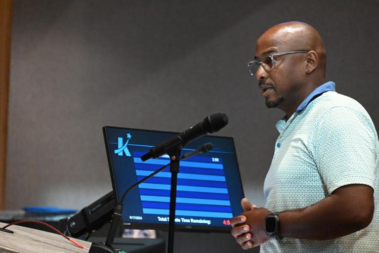 Boyd defended; Brown ousted: Supporters flock to Boyd’s side; Mayor ...