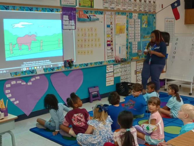 Students, teachers celebrate Blue Ribbon status for elementary school ...