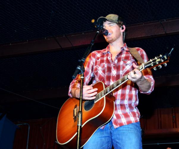Texas country artist kicks off tour in Heights | Local | kdhnews.com