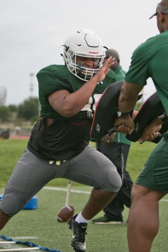 Ellison using spring practices to bond on the field | Ellison | kdhnews.com