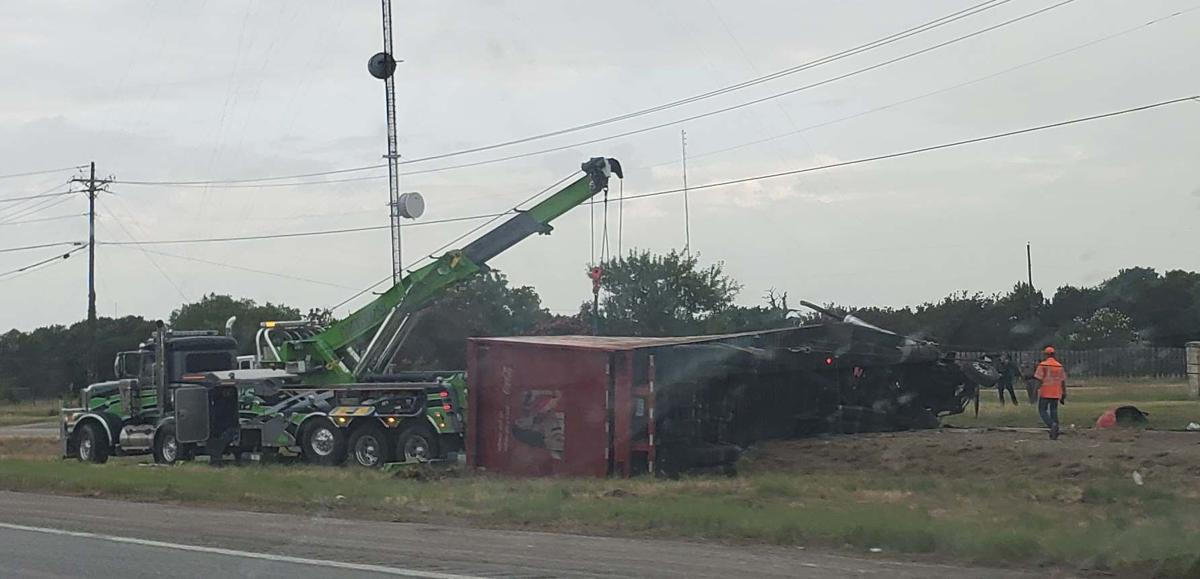 18-wheeler wrecks on I-14 | Breaking | kdhnews.com